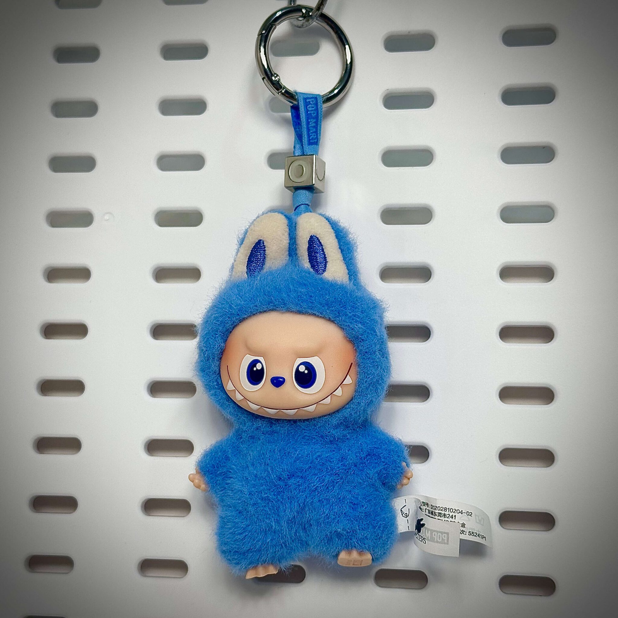 Mini Labubu - Details and How to BUY Pin for Love Series V4